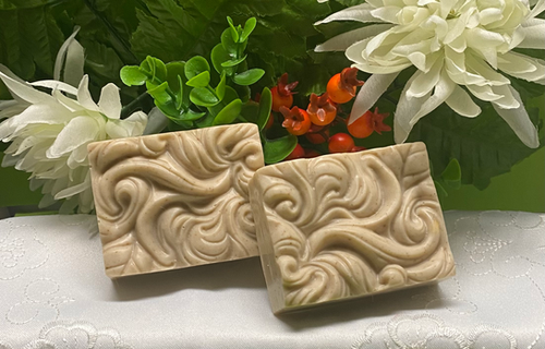 Apple Cinnamon Oatmeal Soap Bar | The Soap Shop