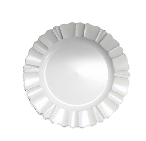 Ivory & Gold Scalloped Charger Plate | Herriott's Rentals