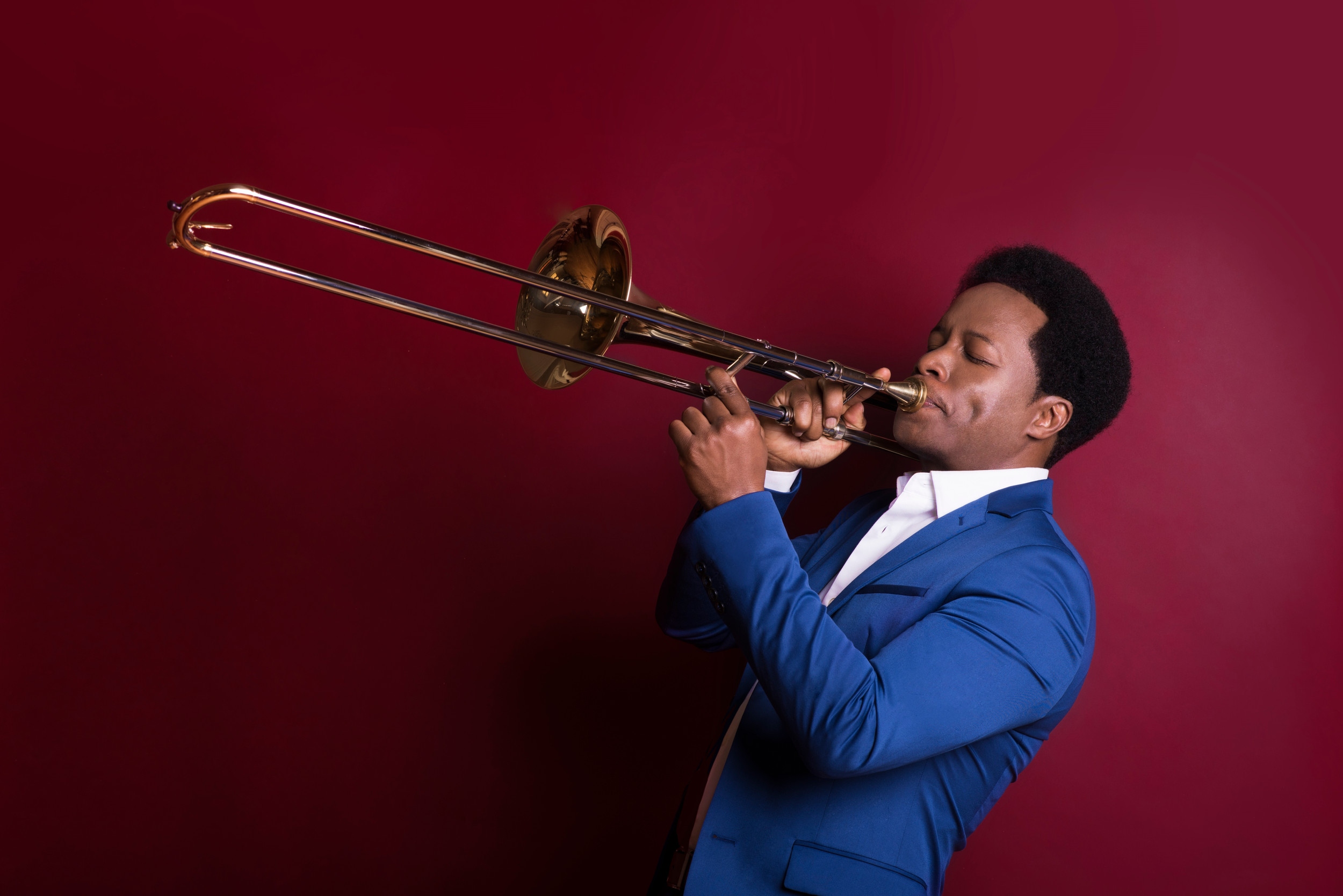 BIOGRAFIA | Mauro Castillo