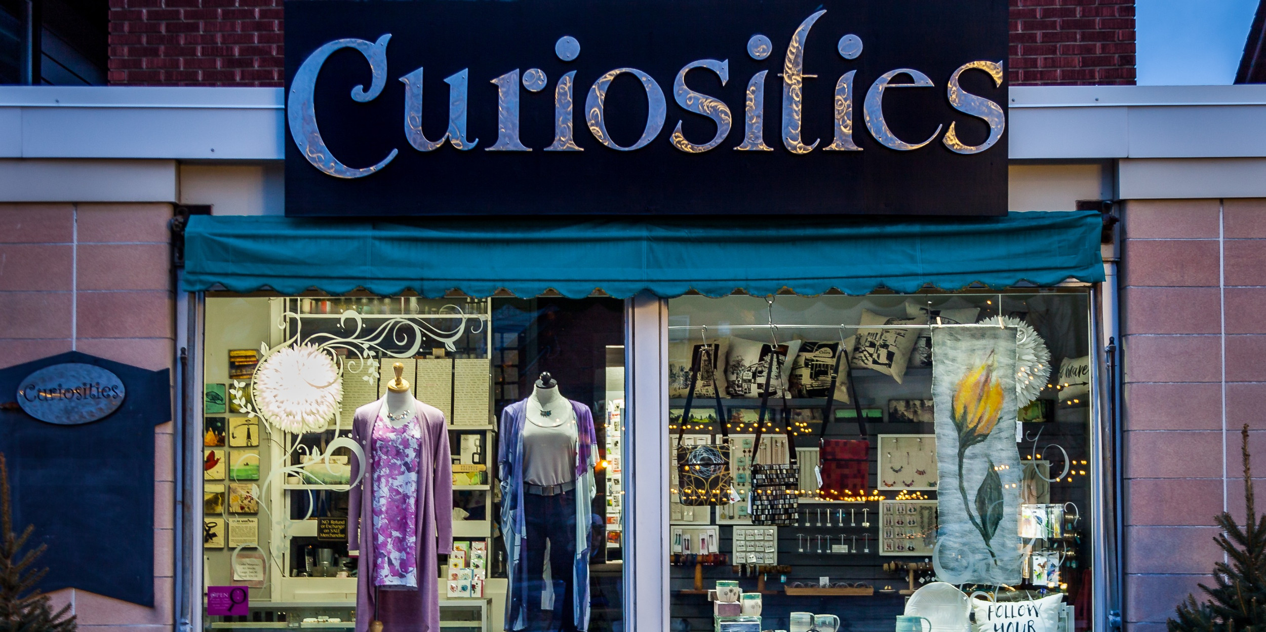 Shop Clothing Curiosities London Ontario shop-clothing-curiosities-london-ontario