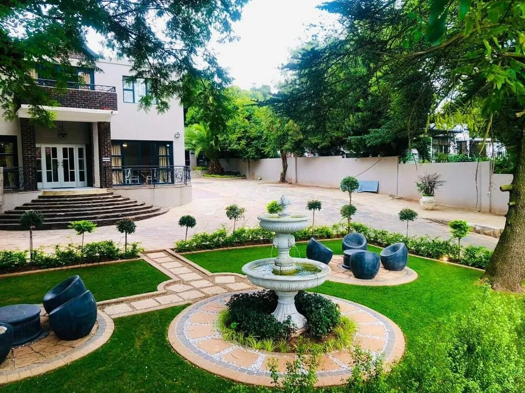 Rooms & Rates | Furahaguestlodge,