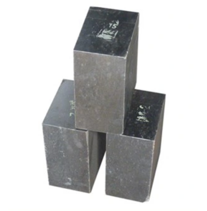 Buy AMC ALUMINA MAGNESIA CARBON REFRACTORY BRICKS - Wedge India