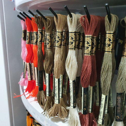 DMC embroidery thread (469- 730) | be-alice