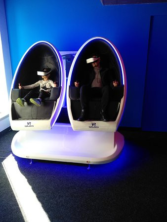 VR Cabin élményberendezés | Dreams & Games