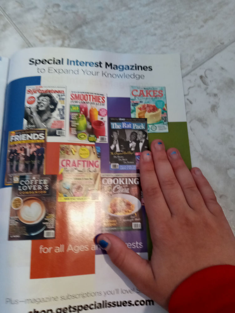 DIY Mini Magazines I wanted to show you some cute, simple, and easy DIY ...