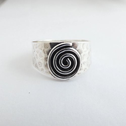 Chunky Spiral Ring - Banshee | amelias