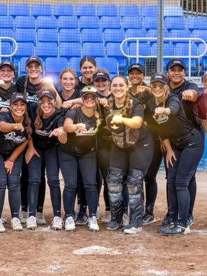 Northwest Bullets | Competitive Softball | Pacific Northwest, USA