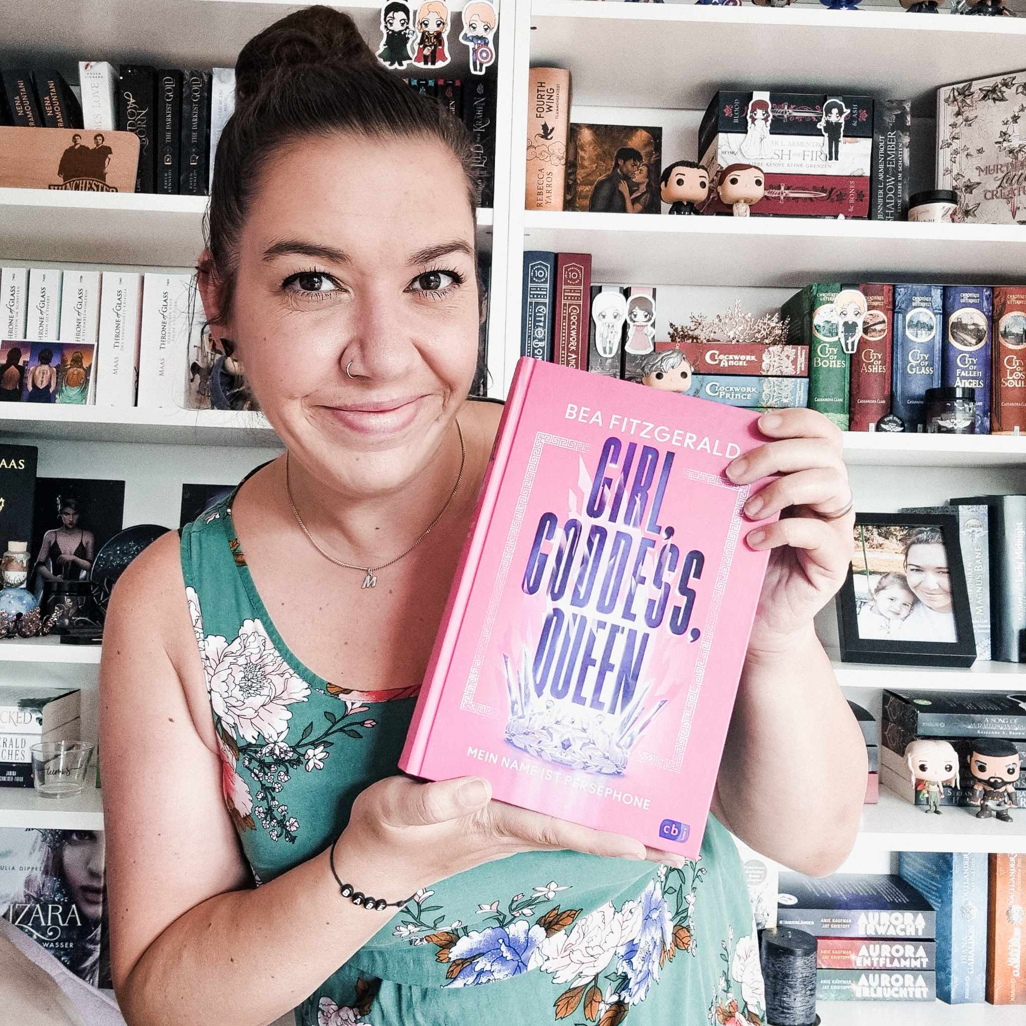 Rezension | Girl, Goddess, Queen - Mein Name ist Persephone | Bea ...