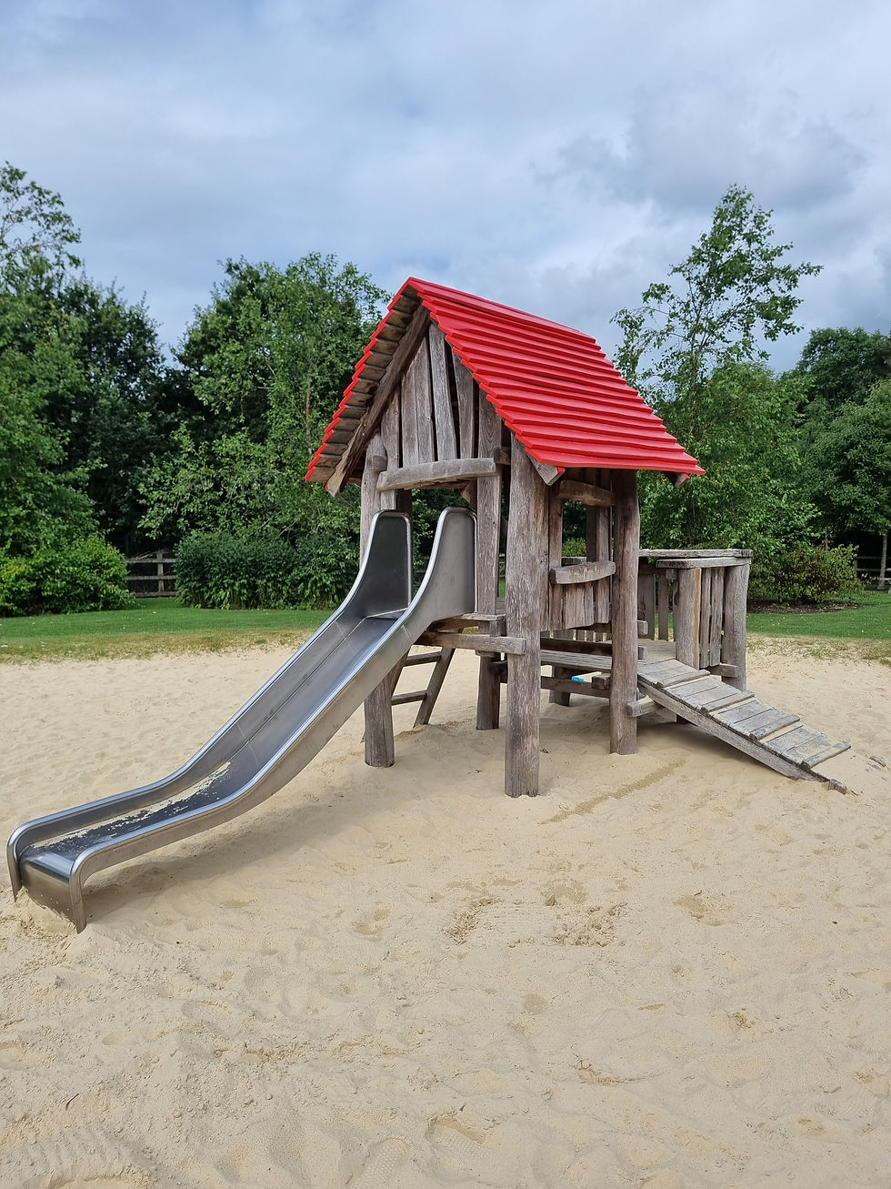Pelican Playground, Chigwell