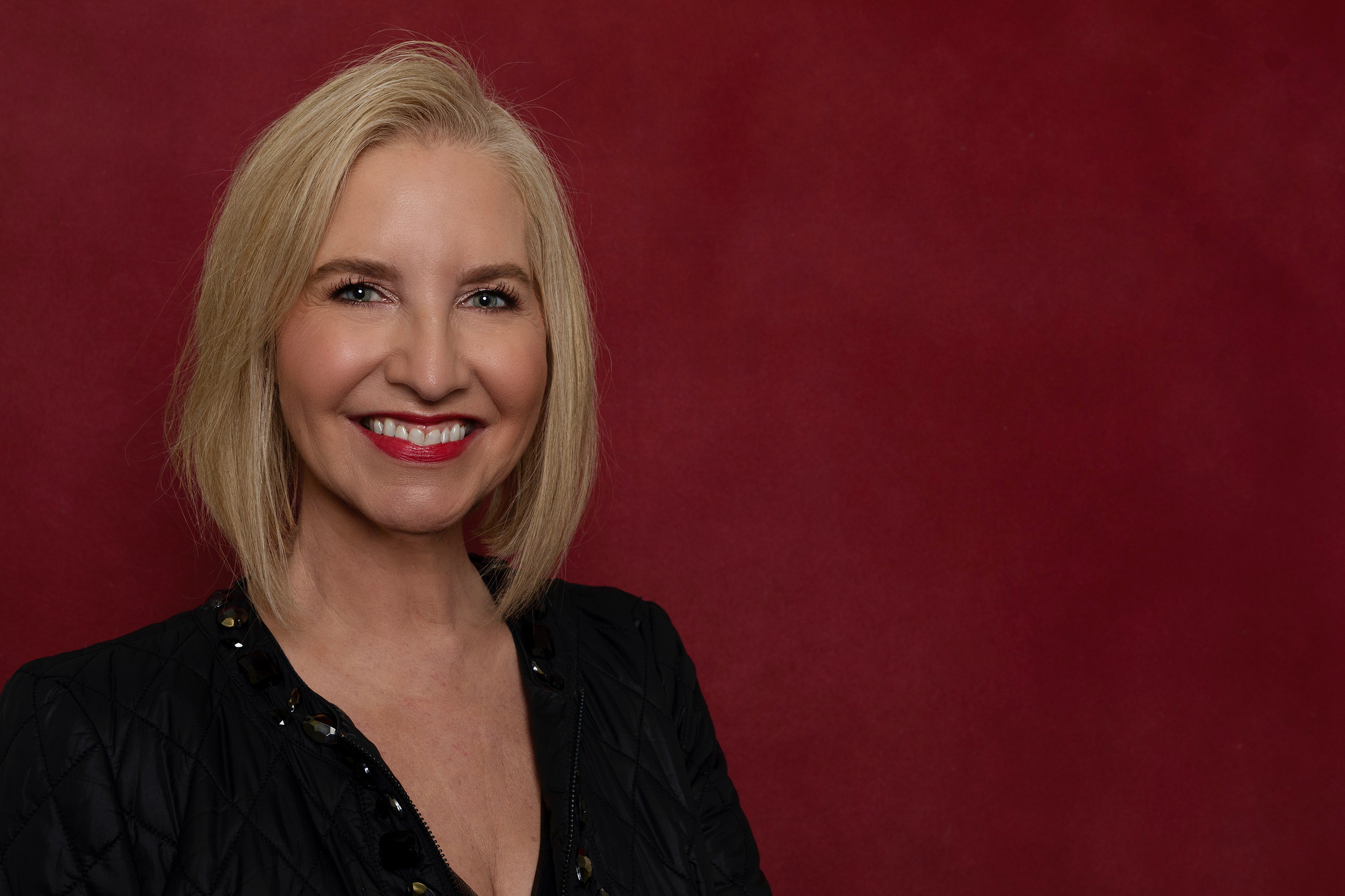 About | Elyse Simons