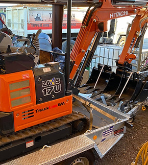 Excavators | Tracklinkwa