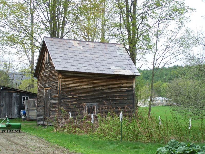 Ira Corn Crib | 1770s | Green Mountain Timber Frames