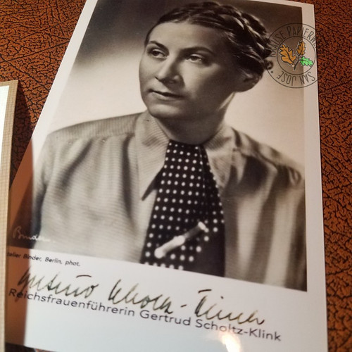 Gertrud Scholtz-Klink - signed photograph | Krause Papierwerke