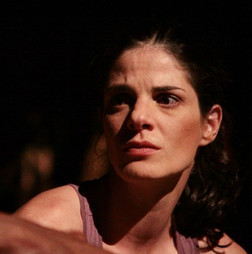 Isabel Guéron | Dom Agenciamento