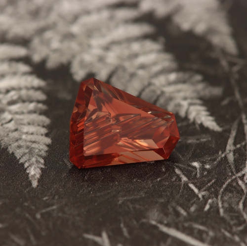 Fantasy cut 2.72ct Red Oregon Sunstone | Mysite