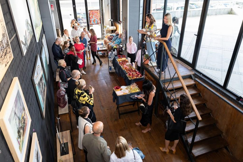 Meet & Greet party | Art Gallery NIKA