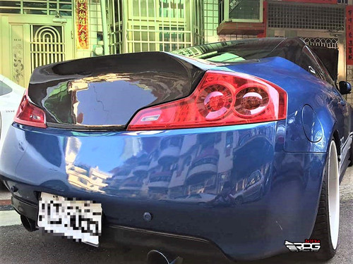 G35 Skyline Bozo Series Vacuum Carbon Trunk Boot Lid | racingproductgroup