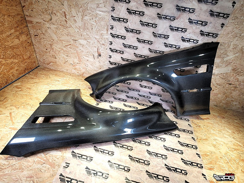BMW E46 M3 Factory Spec Vacuum Carbon Front Fender Kit | racingproductgroup