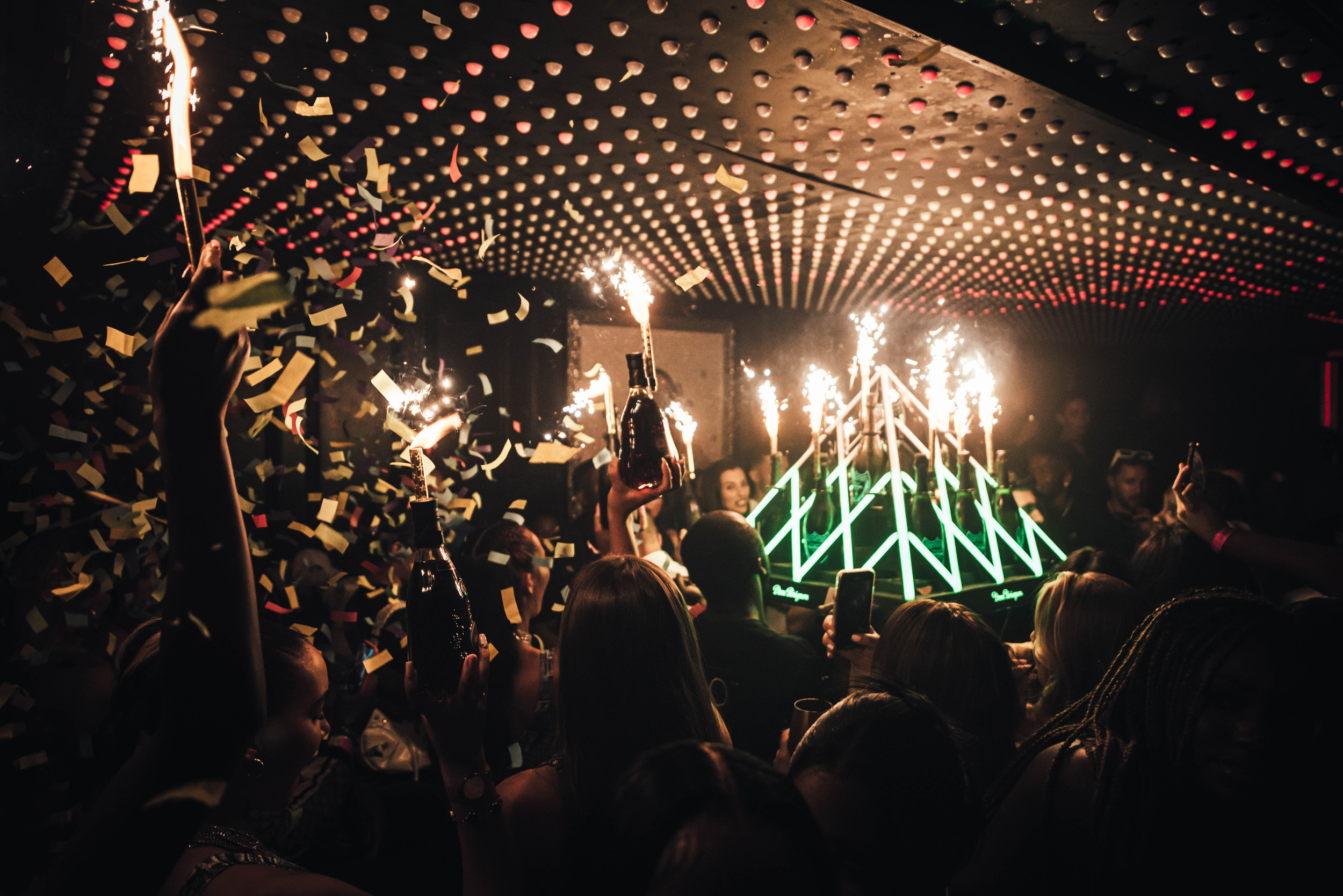 Exclusive Mayfair Club Tables & Guestlist | London Club VIP Tables
