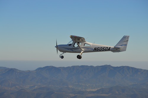 Cessna 162 Discovery Flight | Corsair Aviation