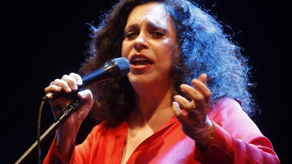 "Por isso uma força me leva a cantar", obrigado por muito e tudo, Gal ...