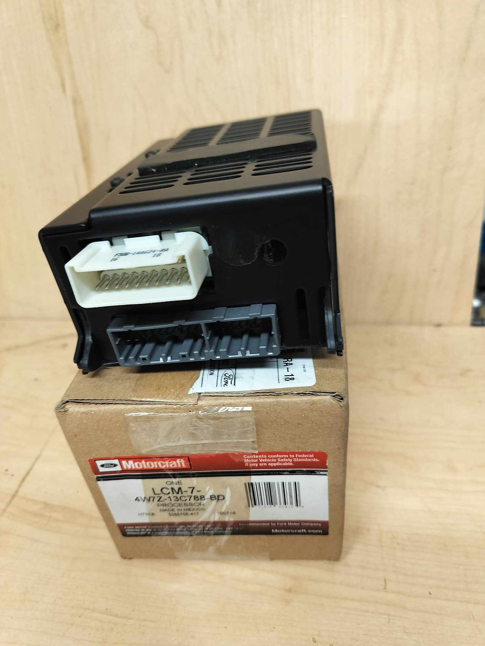 2003-2004 Crown Victoria; Marauder lighting control module- 4W7Z-13C788 ...