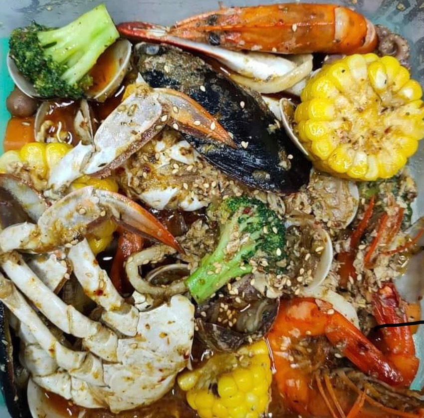 12 Halal Seafood Shellout in SG for a sea-licious Stay-At-Home Feast