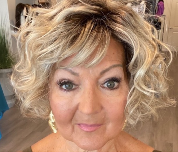 Meet Chatty Patty "The Wig Whisperer" Christmas in July! | Thewigdr