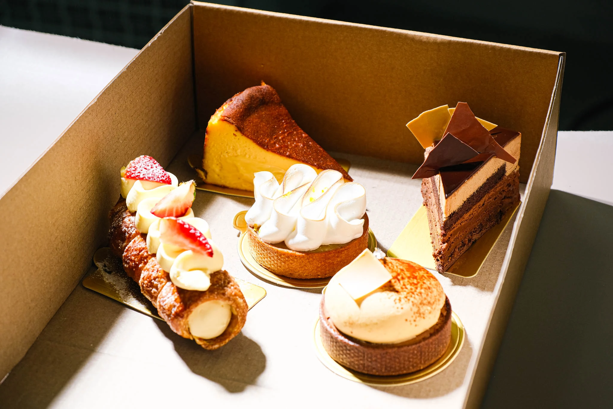 Mystery Dessert Box - Cake & Patisserie 4 pieces | Blue Moon Bakehouse