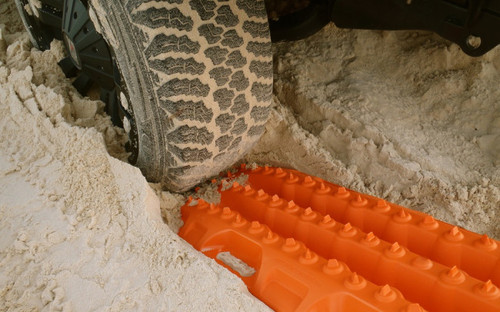 Maxtrax Recovery Boards | 4WD Towing Education