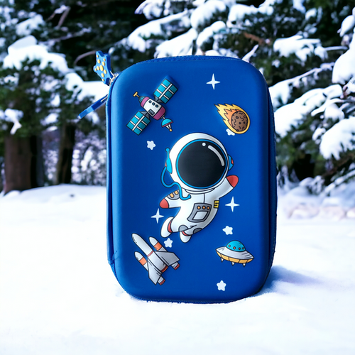 3D Astronaut Design Pouch | Staplus