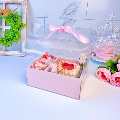 Flower cake box | BakeAssist