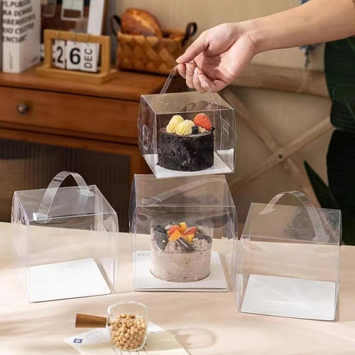 Small clear cake box | BakeAssist