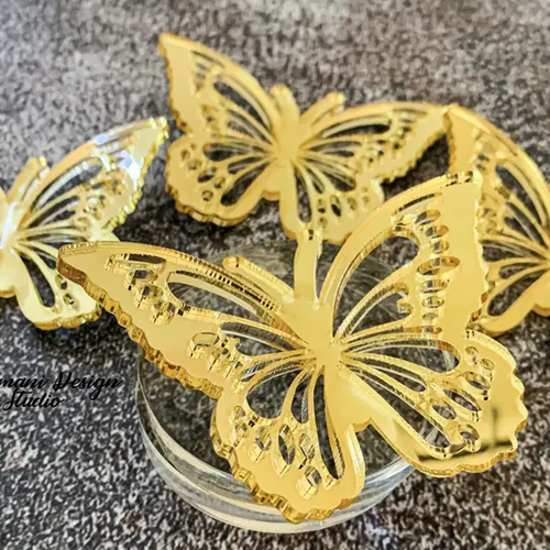 Acrylic butterflies | BakeAssist