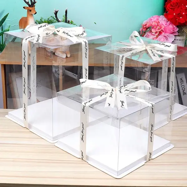 Clear cake box | BakeAssist