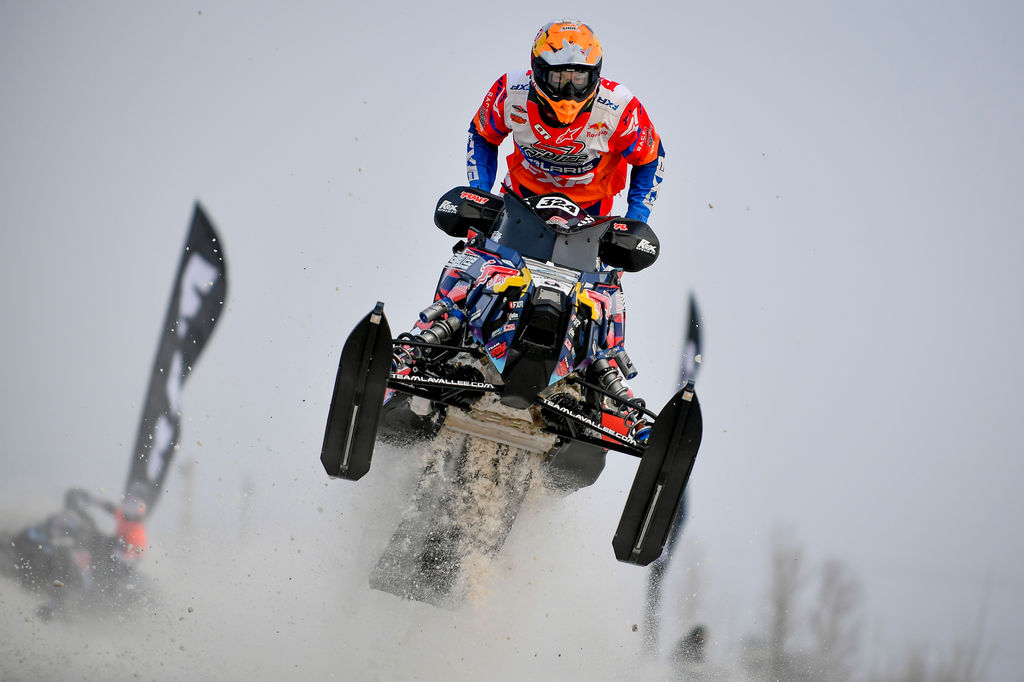Home | Levi LaVallee | Professional Snowmobiler | Snocross Racing Team