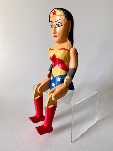 Wonder Woman - Sitting Puppet | My Site