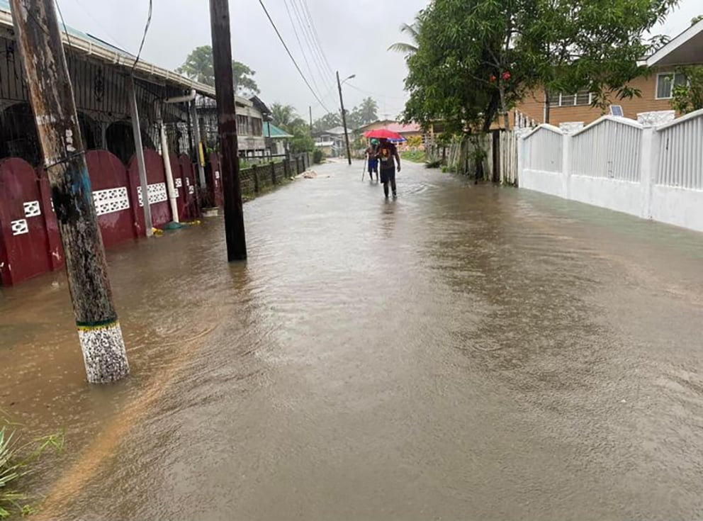 Flooding in Linden: NDIA and Bosai deploy excavators for urgent ...