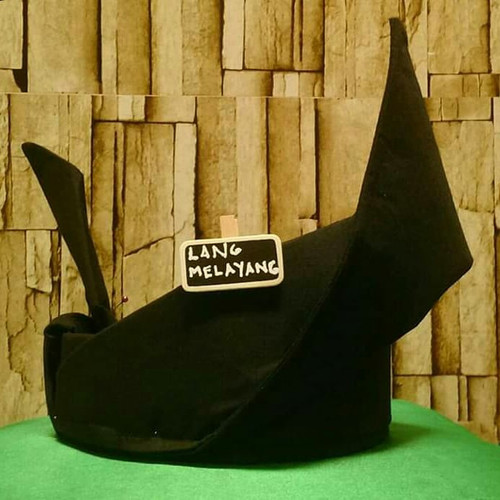 Tanjak Melayu: Lang Melayang(Black) | Serangkai Crew