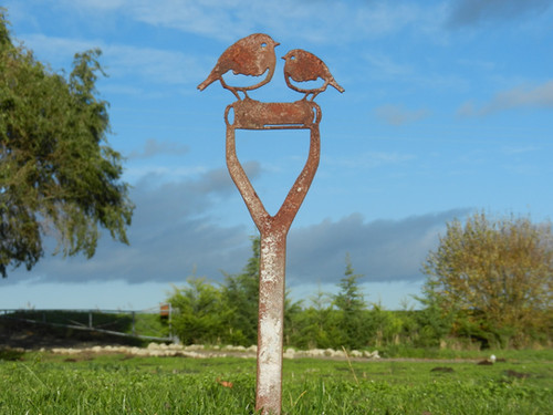 Rusty Robins on Fork Handle | Rusty Rooster