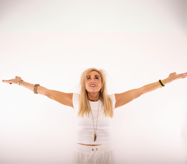 Victoria Rios - Fine Artist in Dallas, TX | Contemporary Abstract Paintings