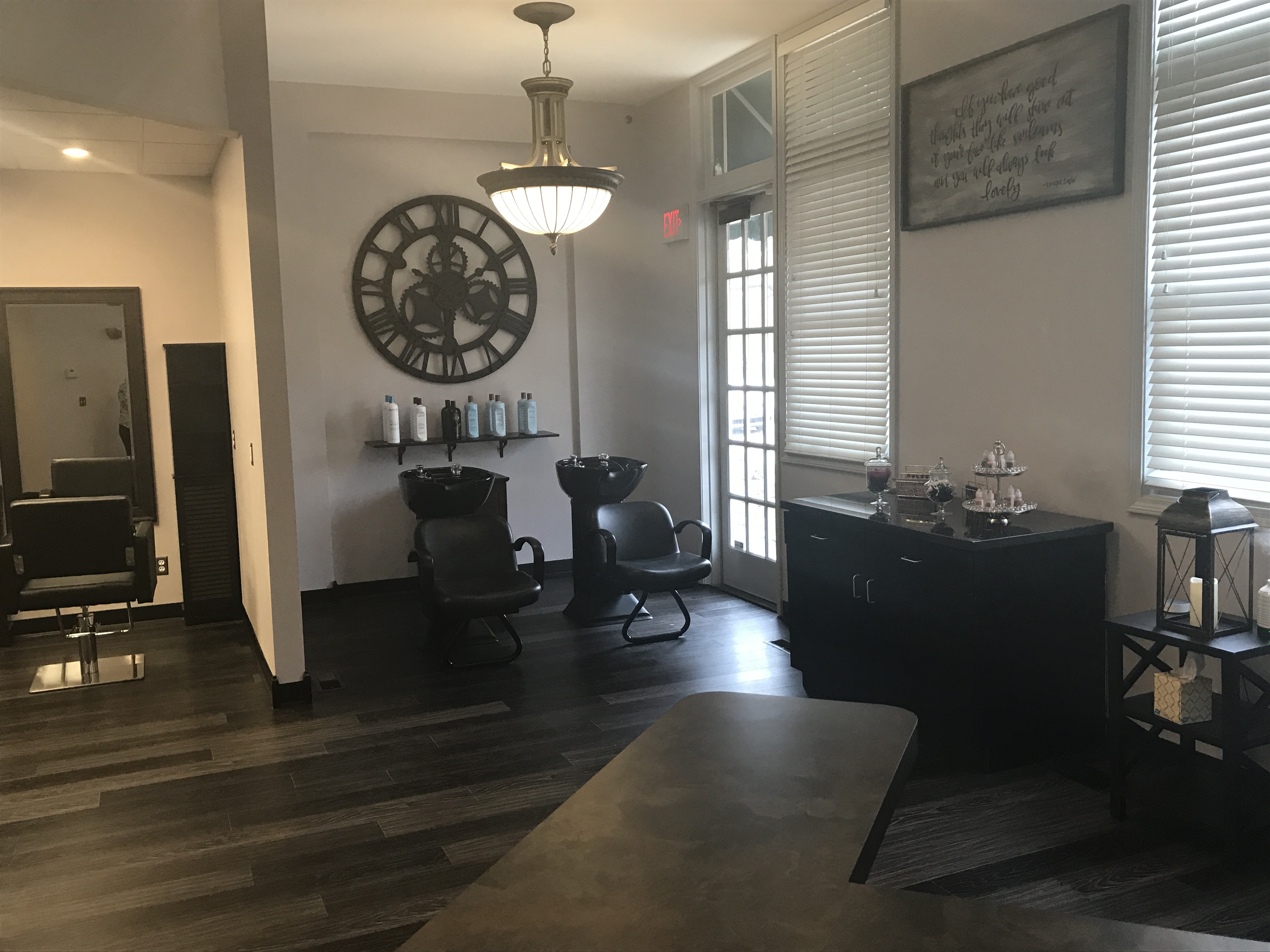 The Beauty Lounge LLC / Valparaiso / Hair Salon