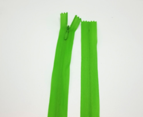 Green Invisible Zip | sewstitchy2