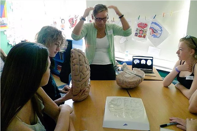 Outreach | Stephanie J Forkel