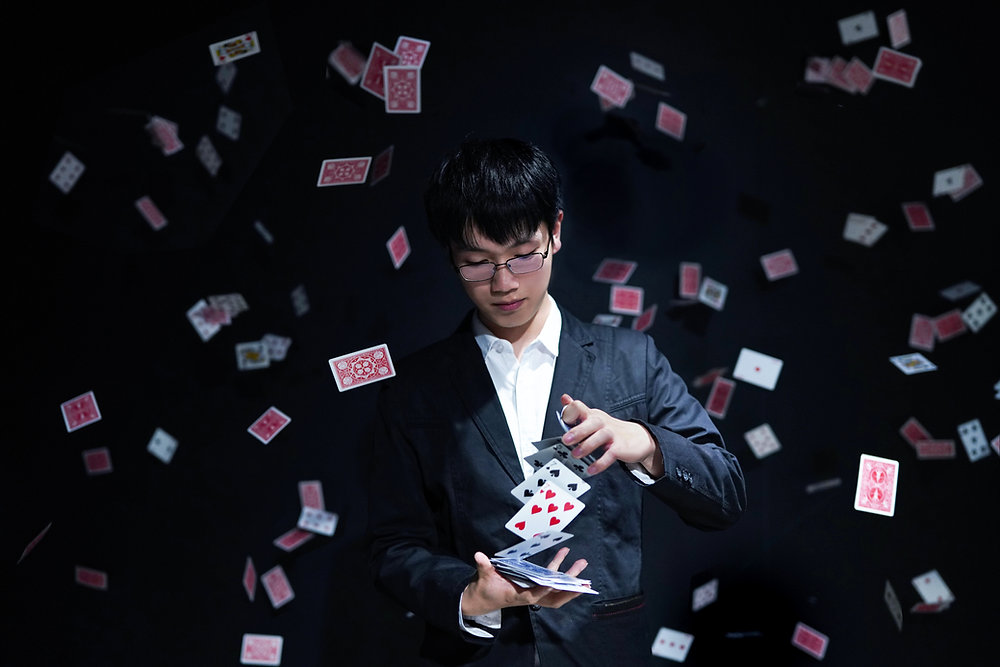 Top 10 Questions to Ask When Hiring a Corporate Magician