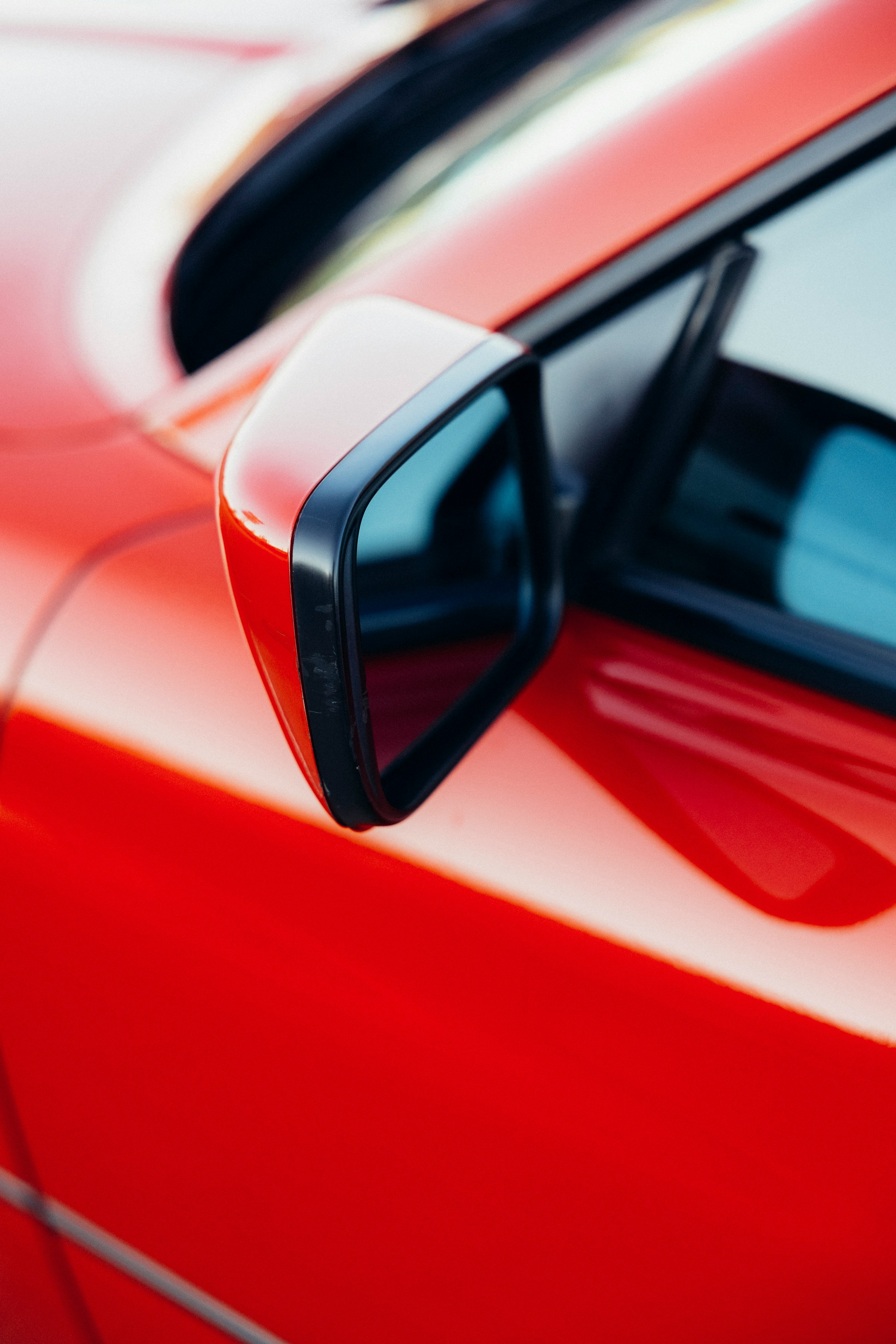 Complete guide to side mirror replacement in 5 steps